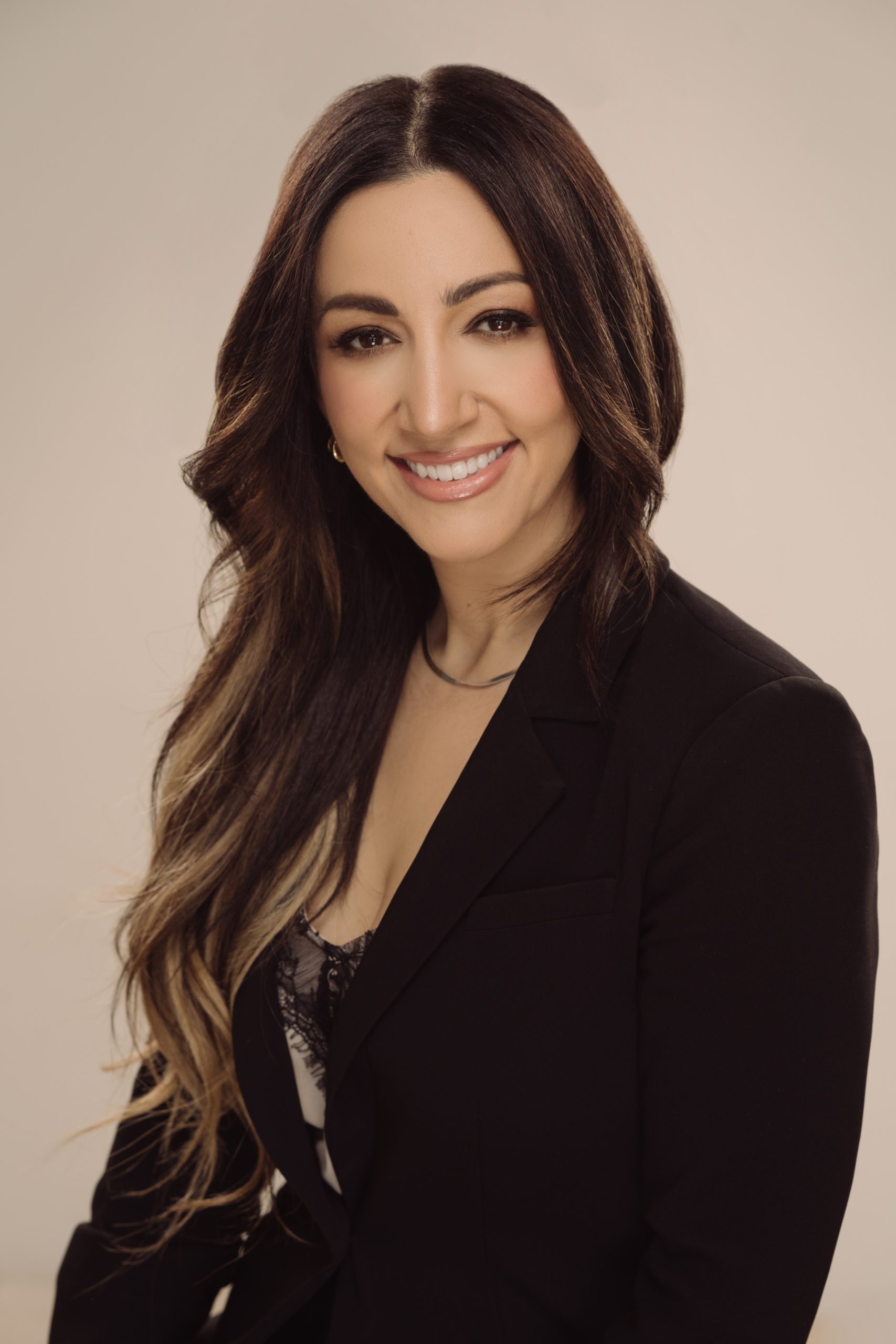 Talin Espinoza - Royal Electric